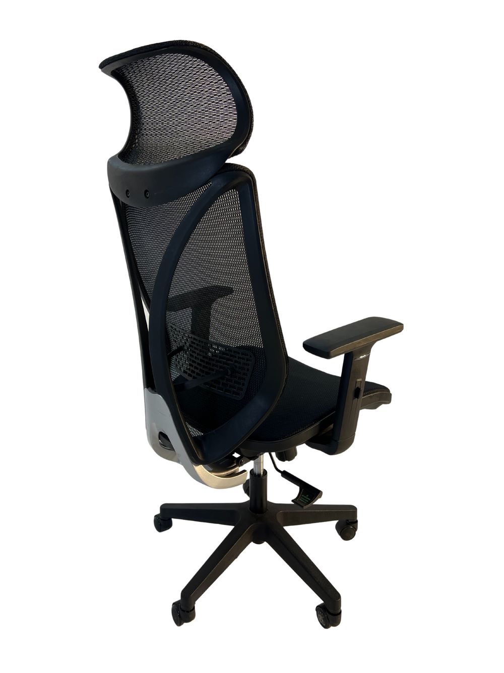 Executive Chair - XMESH - Inventive Interior | Online Furniture Store